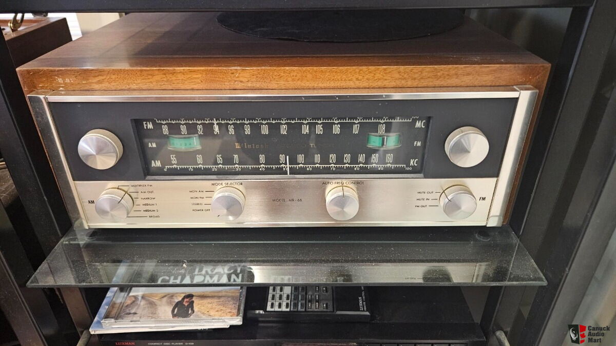 McIntosh C20 Preamp w/ MR66 AM/FM Tuner Photo #5750947 - Canuck Audio Mart