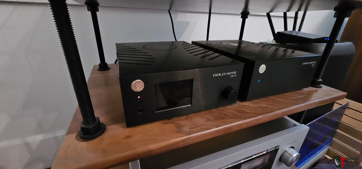 Gold Note DS 10 and PSU 10 EVO power supply Photo #5764629 - Canuck ...