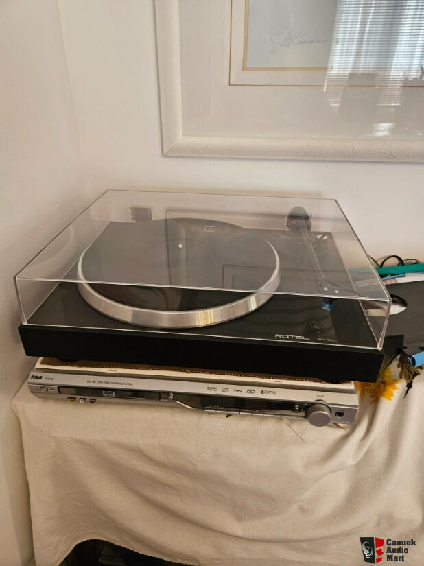Rotel Turntable RP-830 Nice Photo #5766614 - Canuck Audio Mart