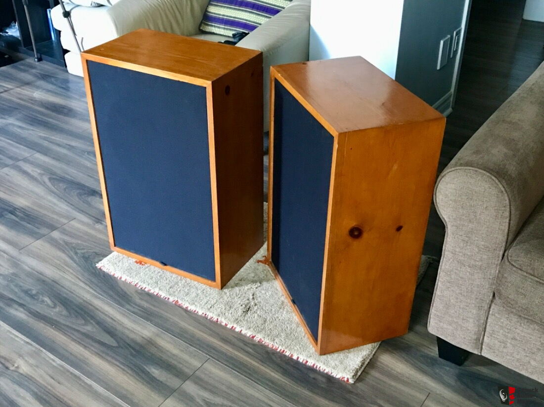 Tannoy 12" Monitor Royal Blue pair Photo #5769505 - Canuck Audio Mart