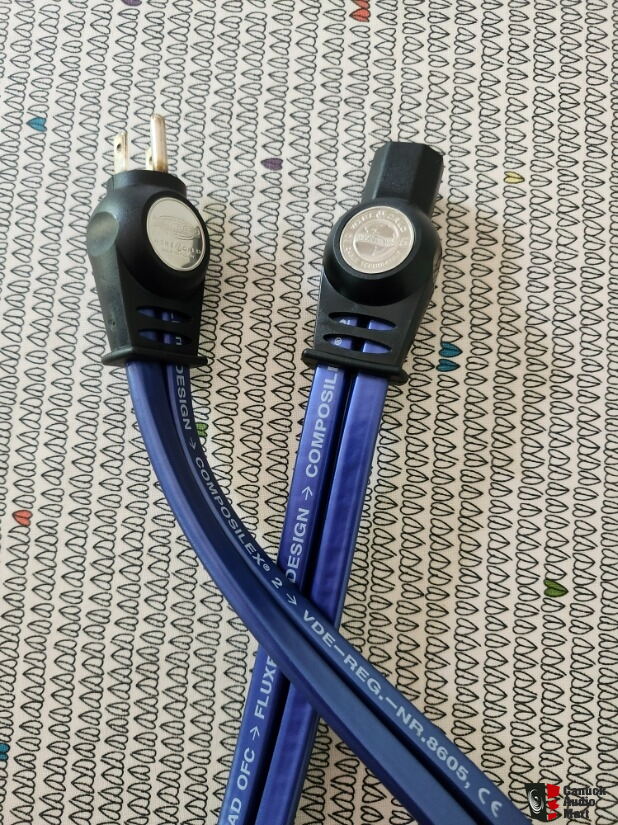WireWorld Aurora 7 1m. Power Conditioning Cable For Sale - Canuck Audio ...