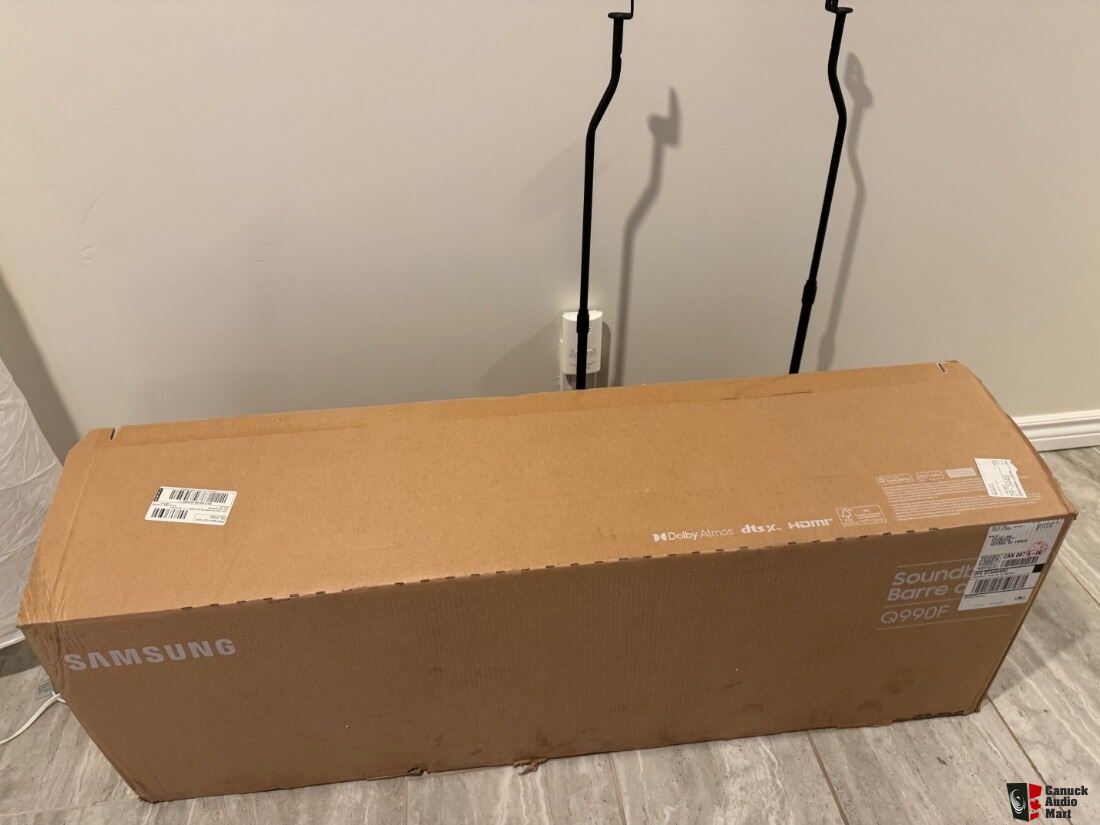 Samsung Q990F 11.4.1 Soundbar with surround stands Photo #5775001 ...