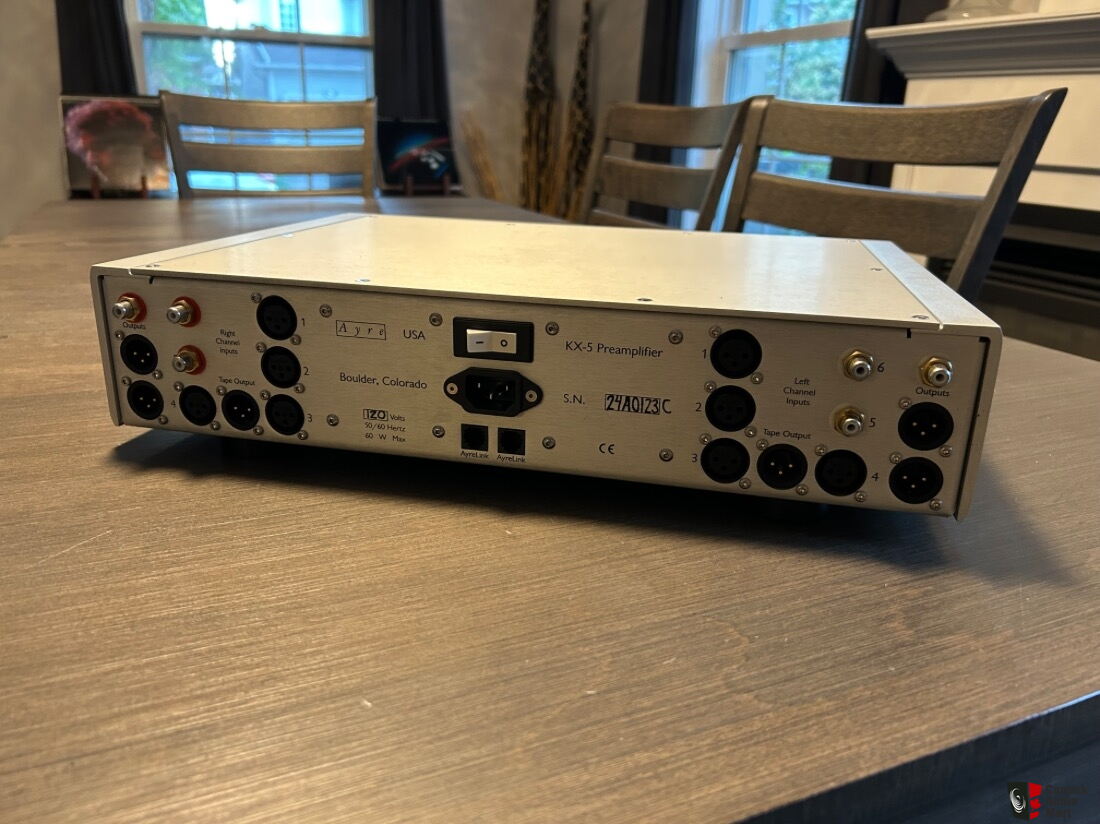 Ayre KX-5 Twenty Preamp - Silver Photo #5784659 - Canuck Audio Mart
