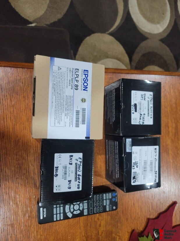 Epson 6050UB 4k HDR10+ Projector with spares and new bulbs Photo ...