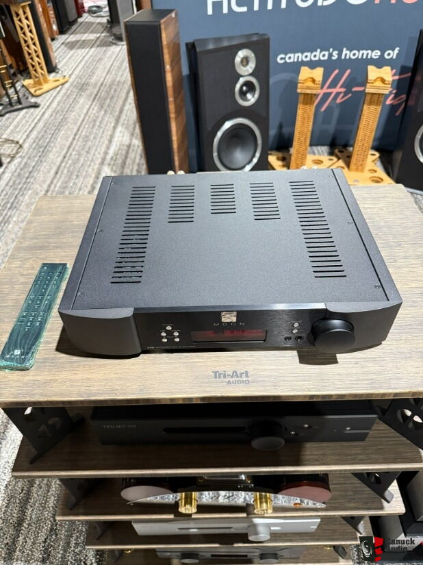 Moon 340i D3PX Integrated Amplifier Photo #5812191 - Canuck Audio Mart