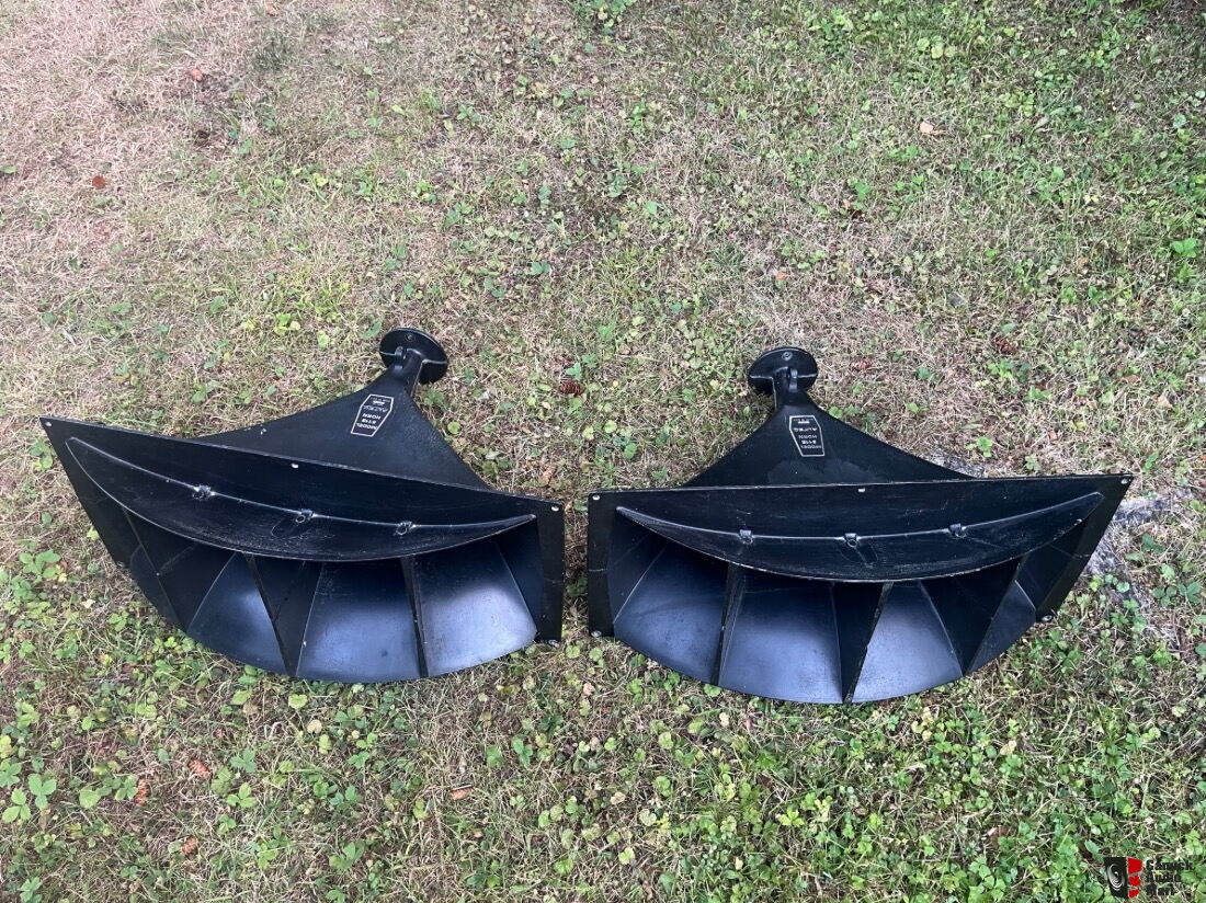Pair Altec 511b horns Photo #5812817 - Canuck Audio Mart