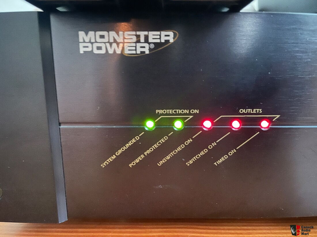 Monster HTS 3500 Reference Power Conditioner Photo #5814101 - Canuck ...