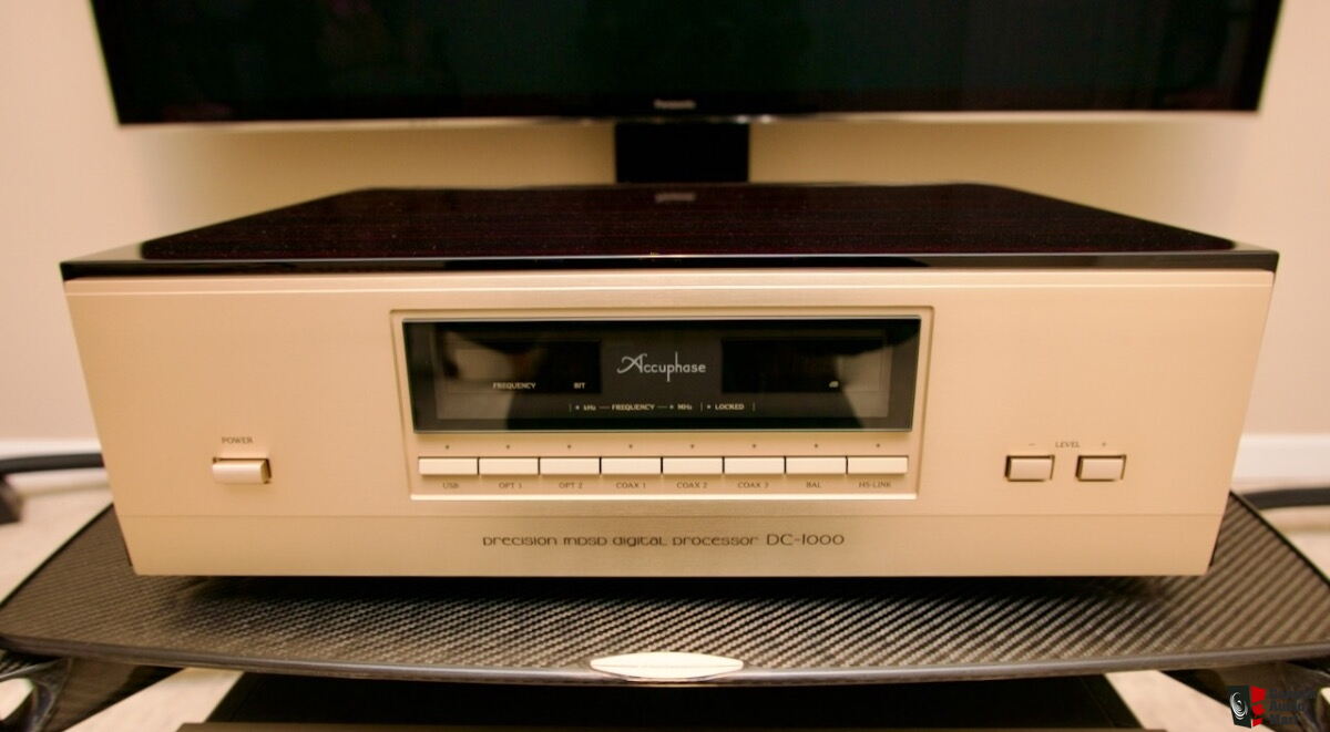 Accuphase DC-1000 Photo #5827159 - Canuck Audio Mart