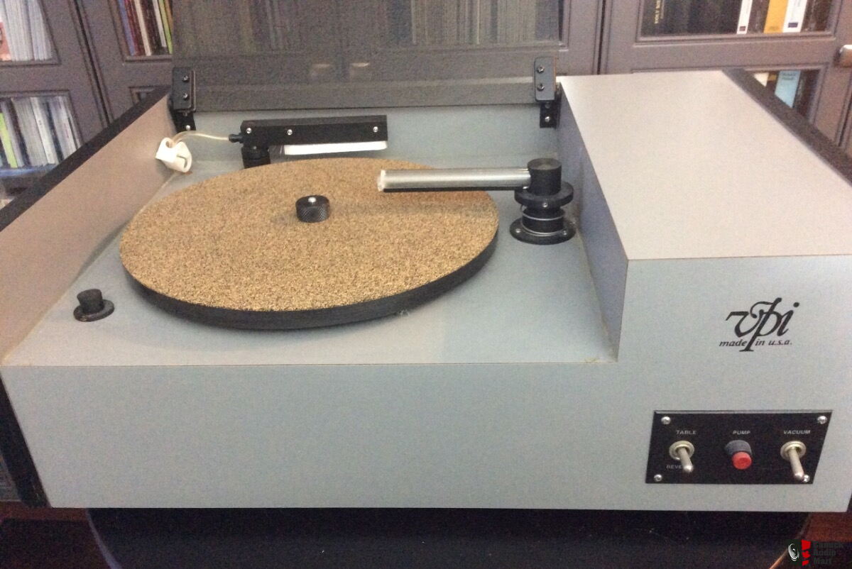 VPI LP Record Cleaning Machine Model 17 Photo #5838042 - Canuck Audio Mart
