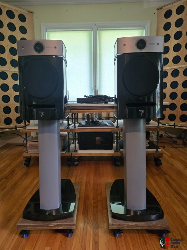 Focal Utopia Diablo III including stands Photo #5839280 - US Audio Mart