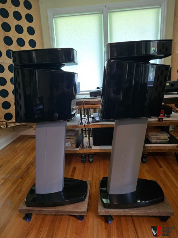 Focal Utopia Diablo III including stands Photo #5839276 - US Audio Mart
