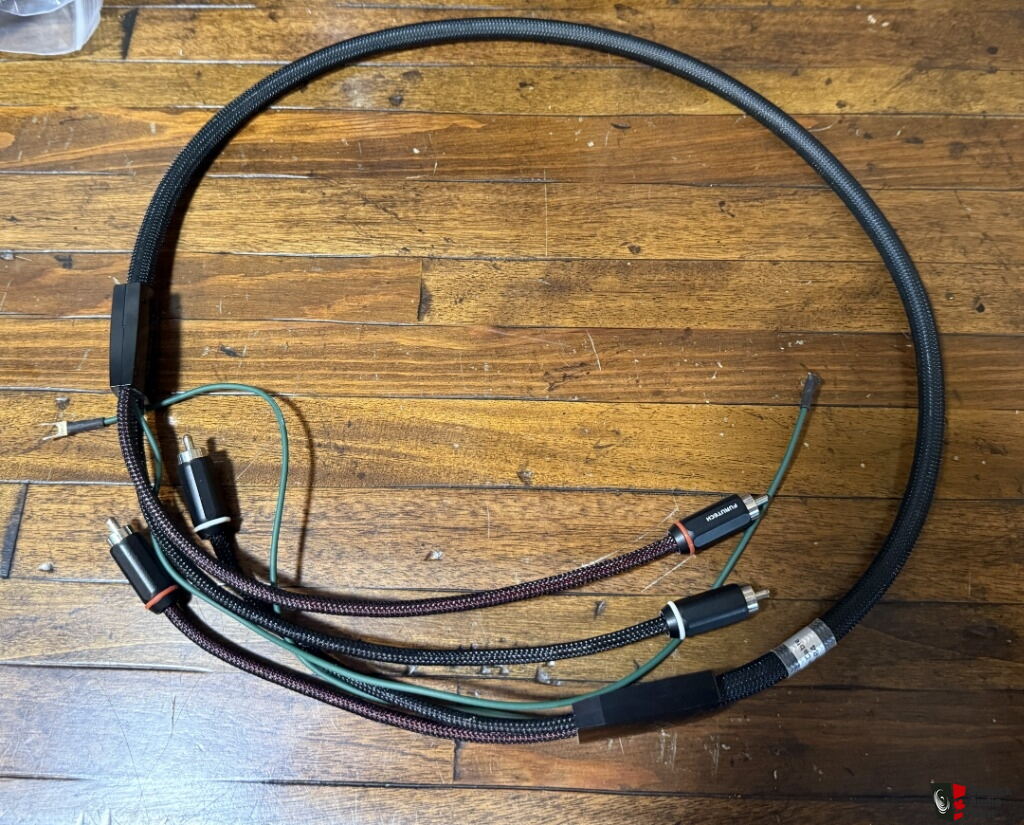 Furutech AG-12 Phono Cable Photo #5841956 - Canuck Audio Mart