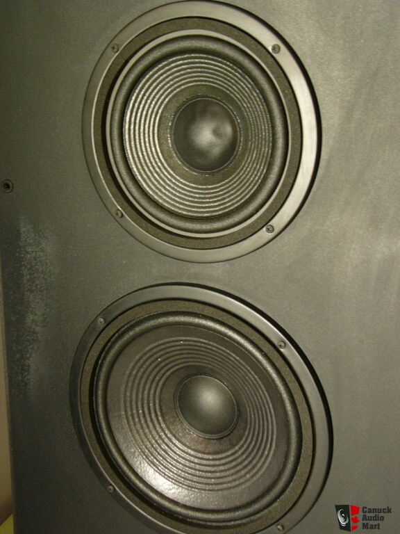 JBL 940 4-way Floorstanding Speakers Photo #584301 - Canuck Audio Mart