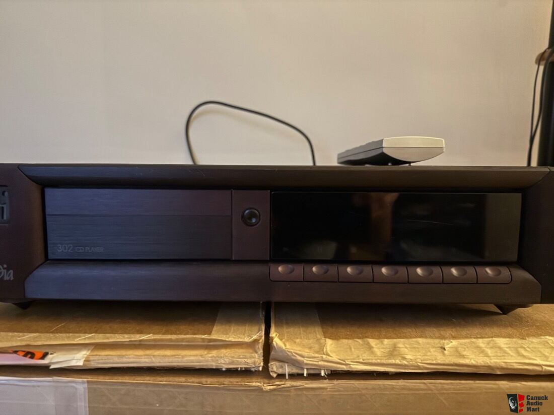 Wadia 302 CD Player Photo #5843196 - Canuck Audio Mart