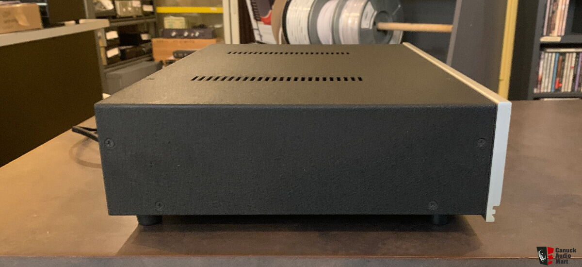 Anthem TLP 1 preamplifier/tuner with remote control Photo #5852693 ...