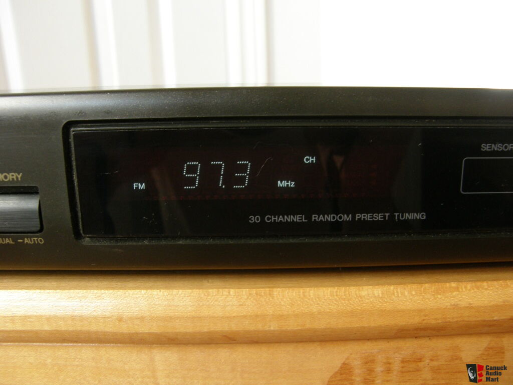 Technics ST-K55 Quartz Synthesized AM/FM Radio Stereo Tuner Photo ...