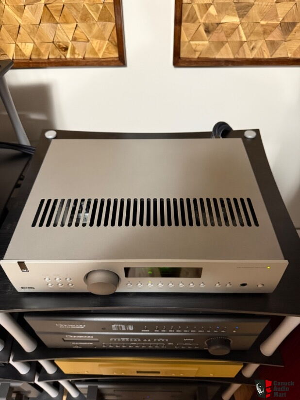 Arcam FMJ A38 Silver Photo #5862075 - Canuck Audio Mart