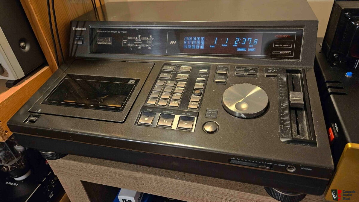 top loading CDP Technics SL-P1200 Photo #5876312 - Canuck Audio Mart