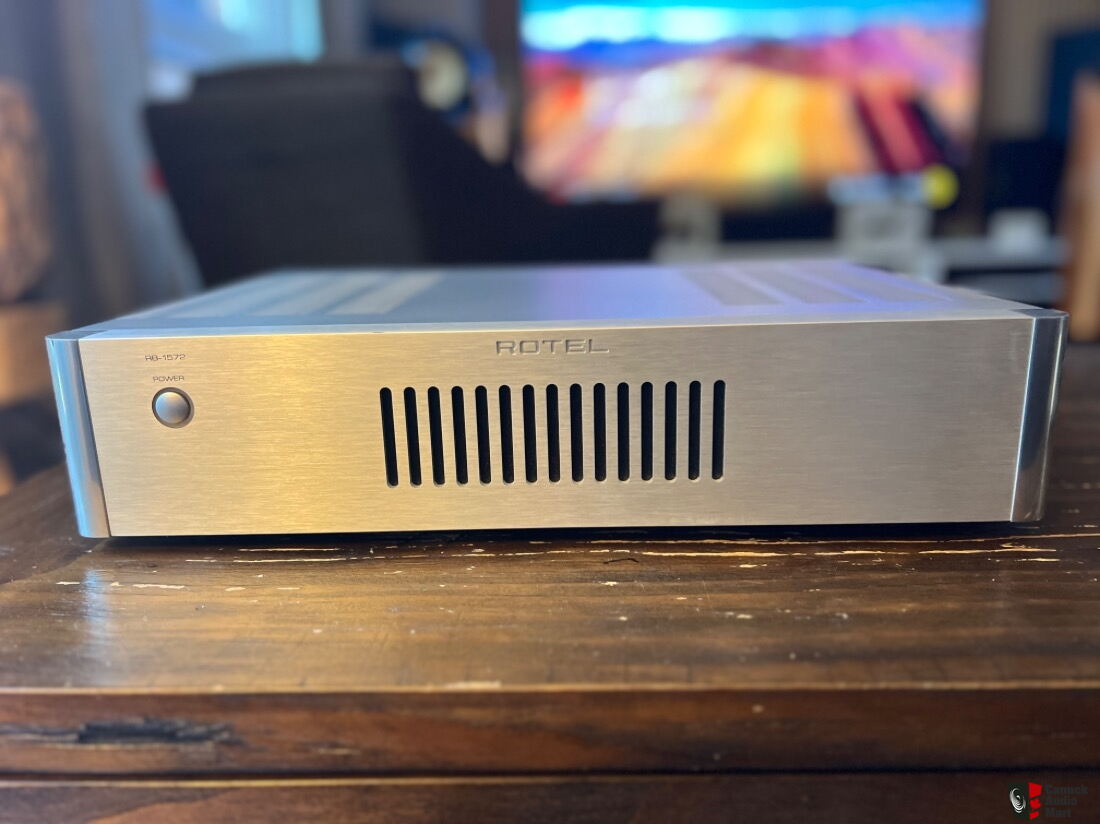Rotel RB-1572 Silver Power Amplifier 2 x 250 watts For Sale - Canuck ...