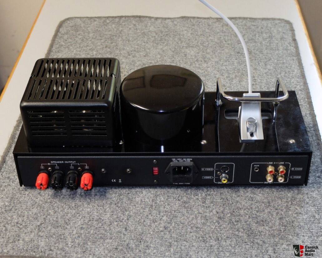 Fatman iTube by TL Audio Hybrid Integrated Tube Amplifier iPod Dock ...