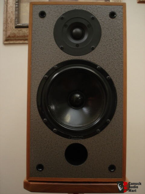 Paradigm Compact Monitor speakers Photo #5881807 - Canuck Audio Mart