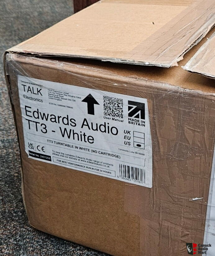Edwards Audio - Stunning White TT3 Photo #5883431 - Canuck Audio Mart