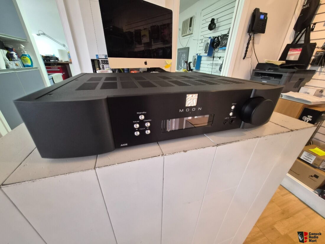 Moon ACE *Demo Unit Photo #5890555 - Canuck Audio Mart
