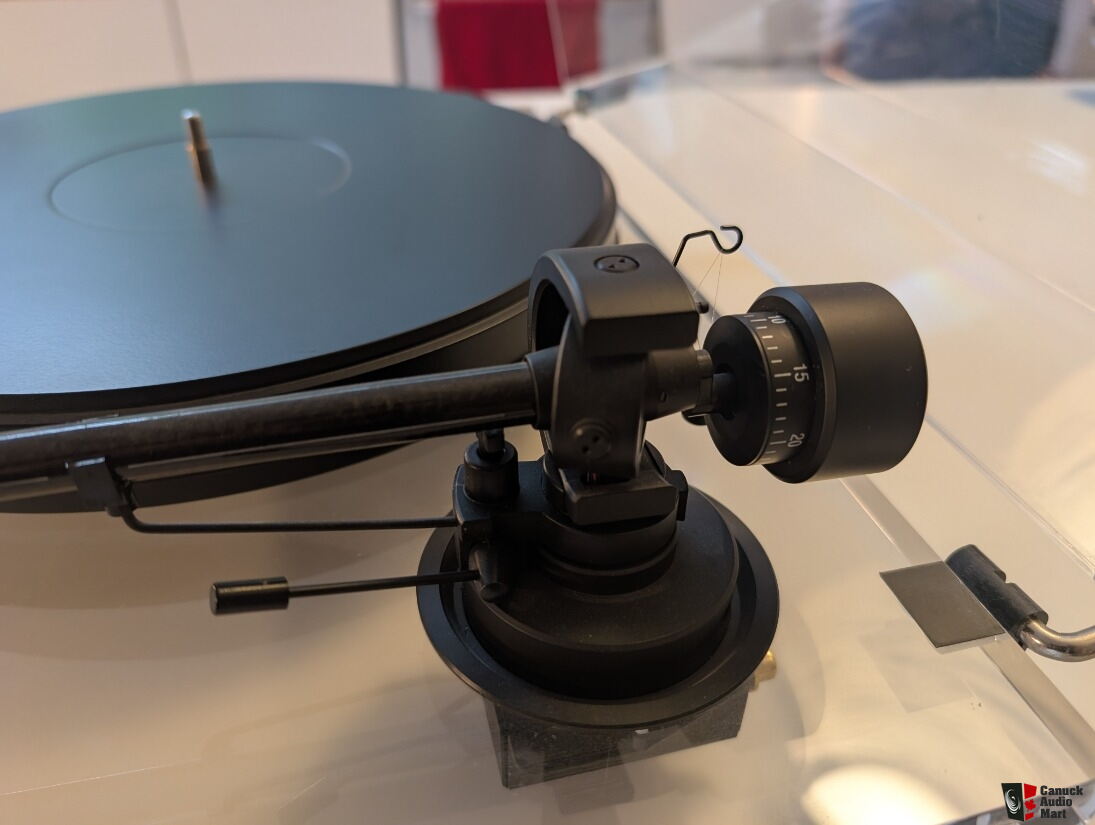 Pro-Ject Project 2 Xperience Acrylic Turntable No Cart Photo #5897115 ...
