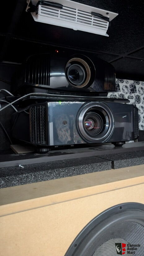 JVC DLA-X790R (RS540) Projector Photo #5897959 - Canuck Audio Mart