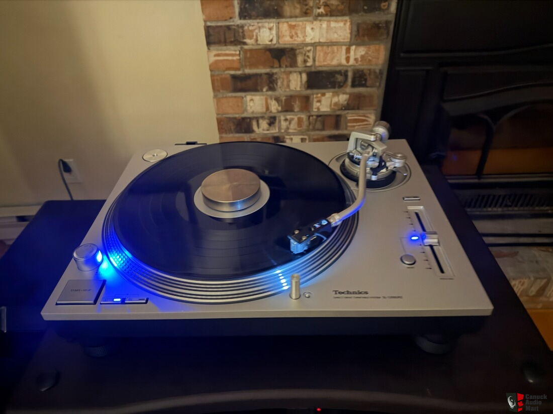 Technics SL-1200GR2 Grand Class Direct Drive Turntable II Photo ...