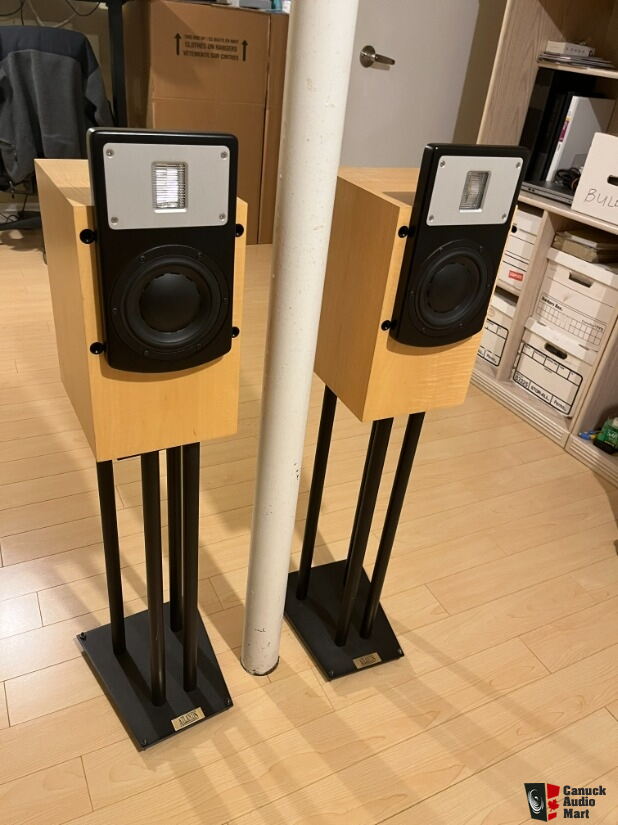 Red Rose R3 with stands Photo #5913688 - Canuck Audio Mart
