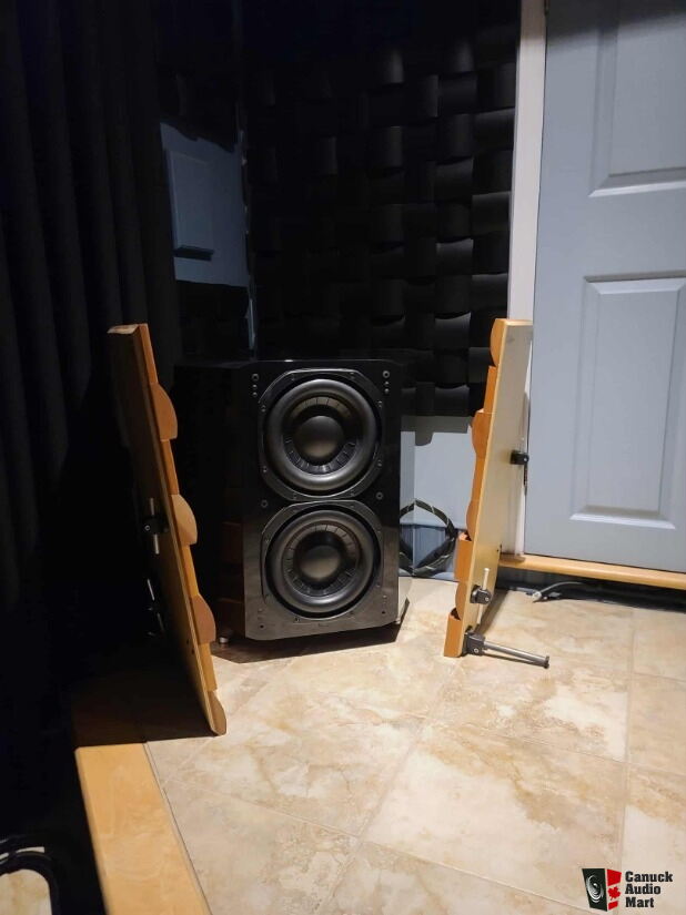 Paradigm Signature SUB2 Photo #5918276 - Canuck Audio Mart