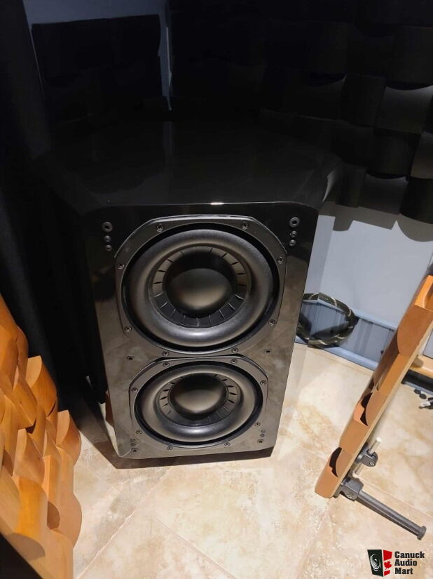 Paradigm Signature SUB2 Photo #5918276 - Canuck Audio Mart
