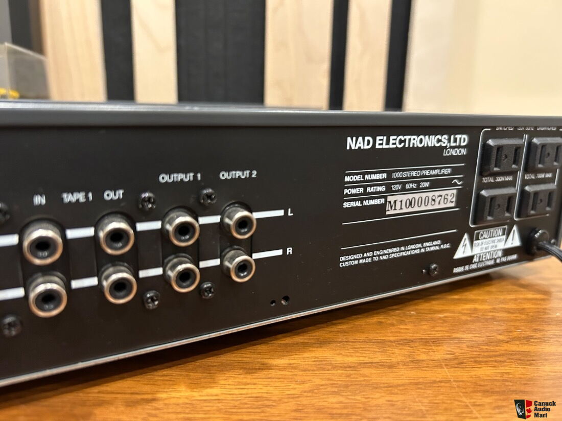 NAD Monitor Series 1000 Preamplifier Photo #5923520 - Canuck Audio Mart