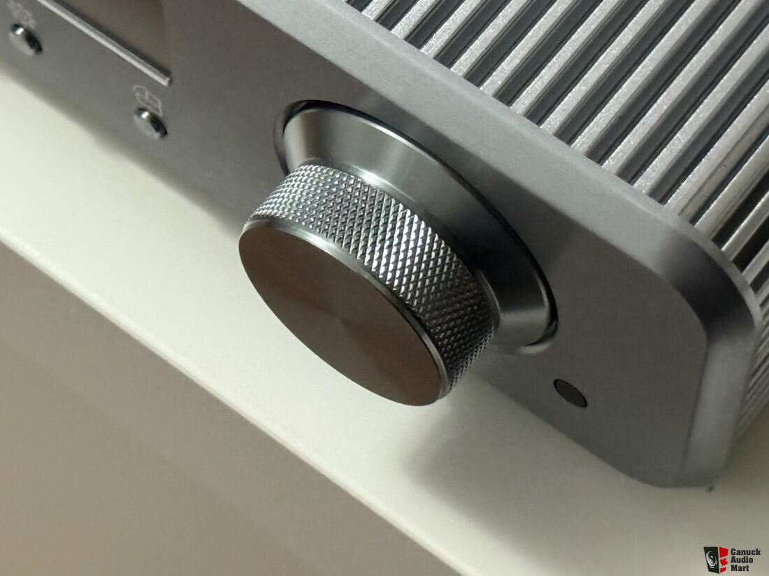 Burson Soloist 3X Grand Tour Pre-amp and Headphone Amplifier ...