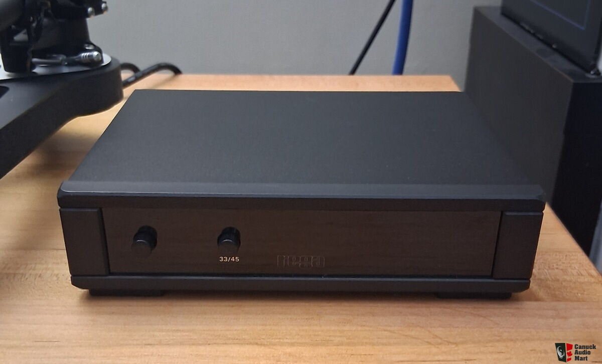 Rega Planar 8 (P8) Turntable Photo #5935187 - Canuck Audio Mart