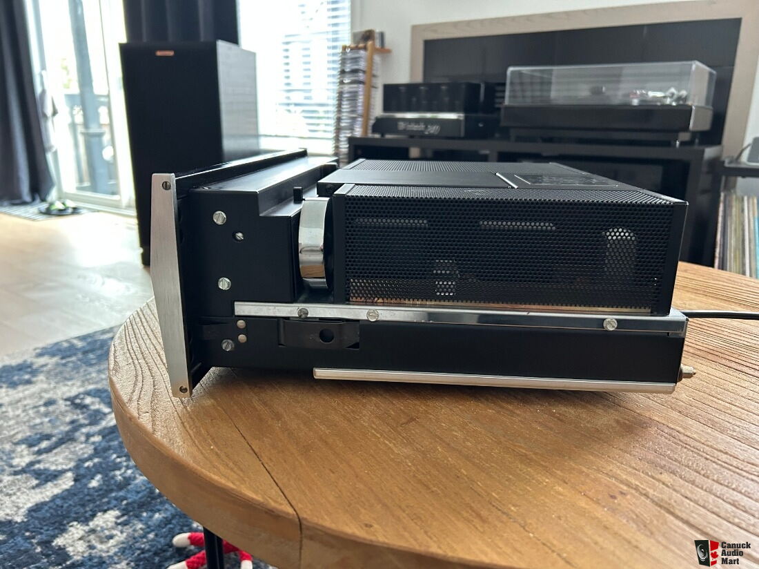 Tuner Preamplifier Mcintosh MX-113 Photo #5935523 - Canuck Audio Mart