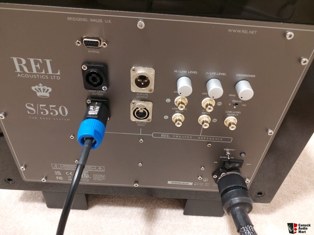 REL S/550 Pair of Nearly New Subs Photo #5946264 - Canuck Audio Mart