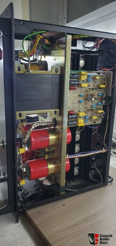 HH V800 MOS-FET power amplifier Photo #5947792 - Canuck Audio Mart