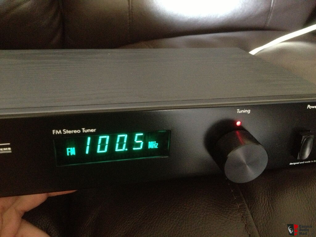 Creek Cas 3040 FM Tuner Mint / SOLD Photo #594993 - Canuck Audio Mart