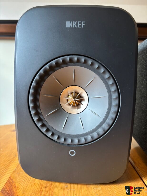 KEF LSX ii Wireless Speakers Photo #5950461 - Canuck Audio Mart