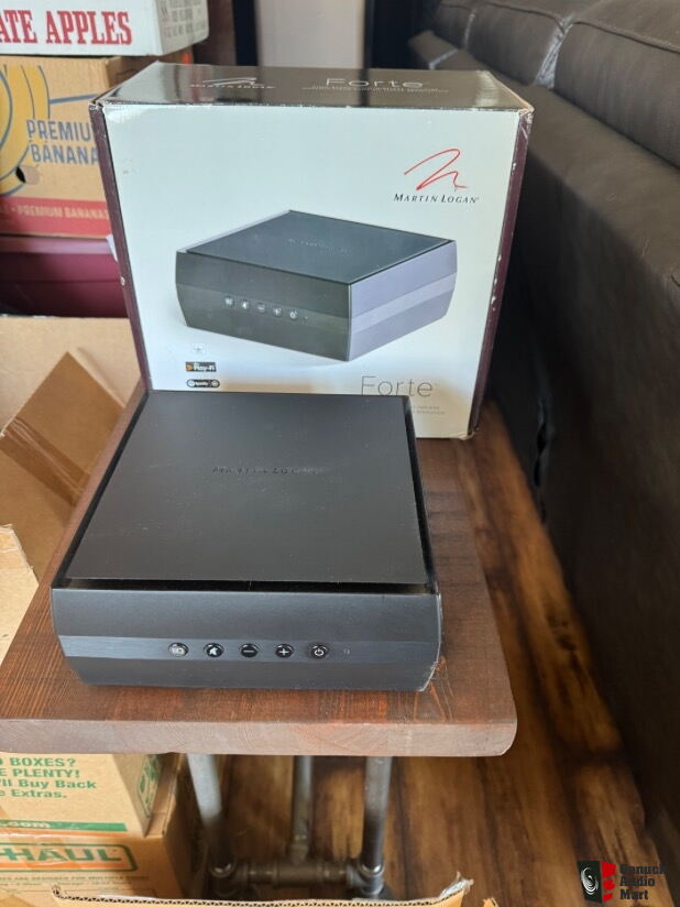 Martin Logan Forte! Photo #5953571 - Canuck Audio Mart