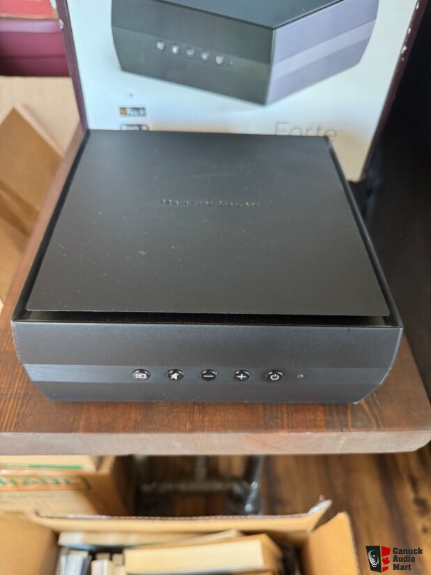 Martin Logan Forte! Photo #5953571 - Canuck Audio Mart