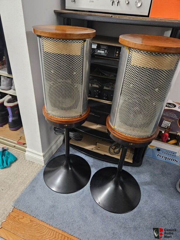 Rogers JR 149 speakers with stands // Same Drivers of model LS3/5a BBC ...
