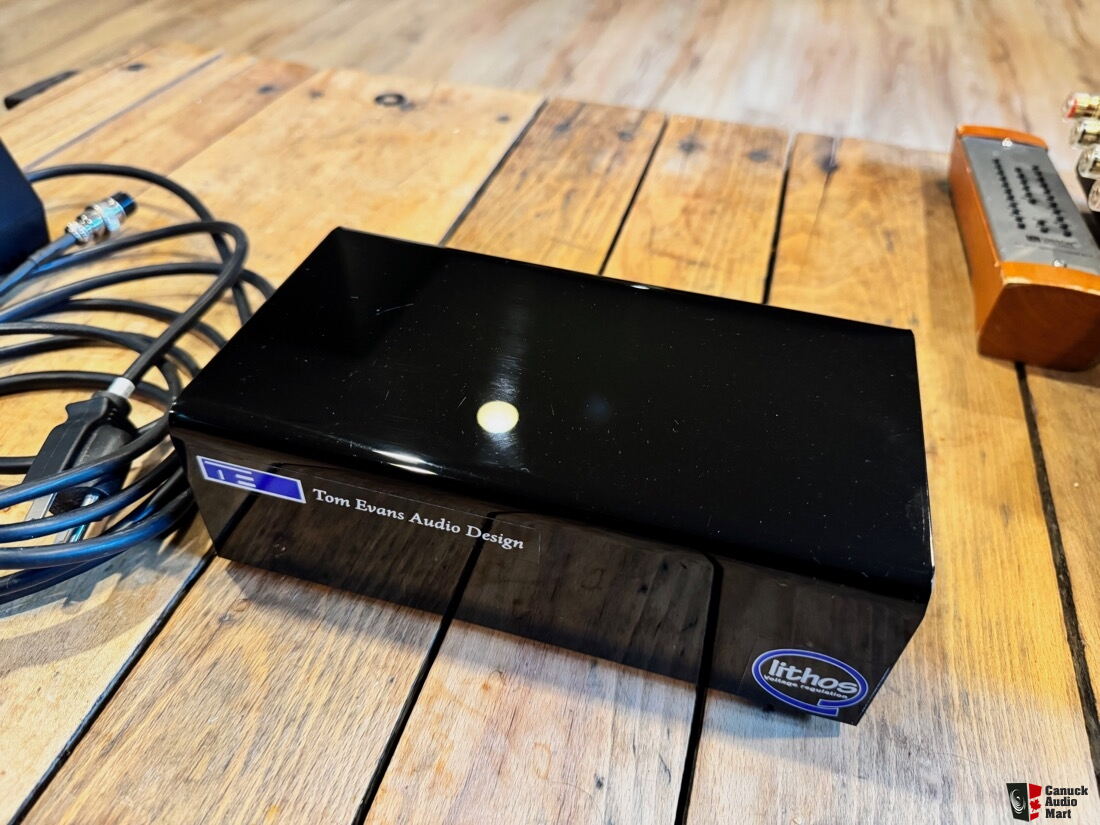 Low Hours Tom Evans Micro Groove + solid-state Phono Pre amp Photo ...
