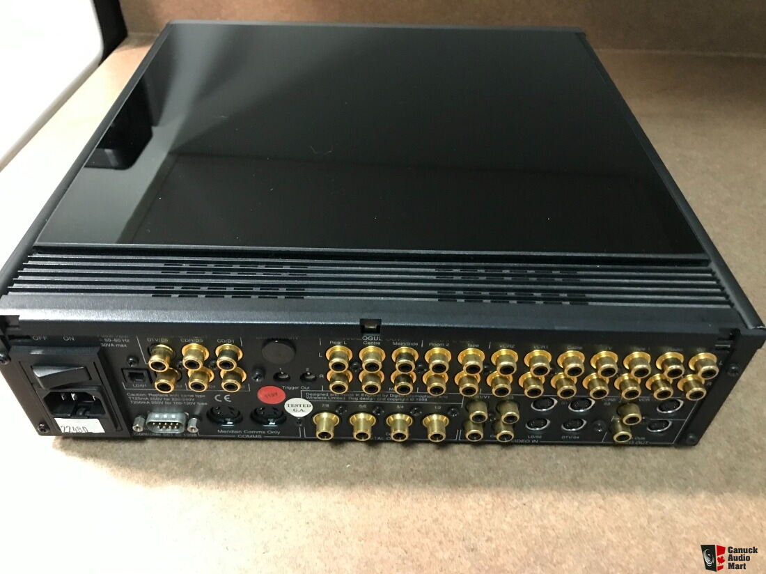 Meridian 561 preamp/processor with remote Photo #5971303 - Canuck Audio ...