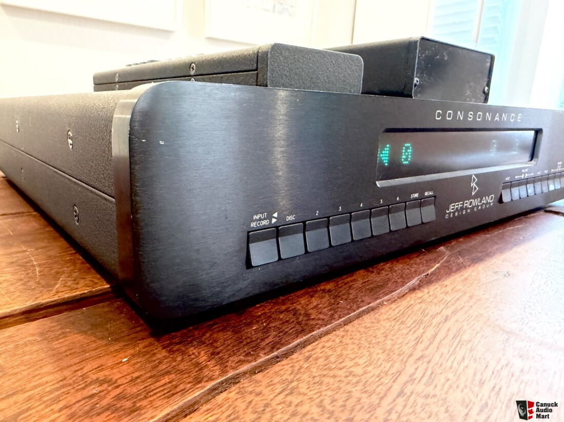 Jeff Rowland Consonance Pre Amp with phono Photo #5973911 - Canuck ...