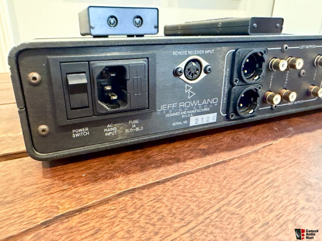 Jeff Rowland Consonance Pre Amp with phono Photo #5973913 - Canuck ...