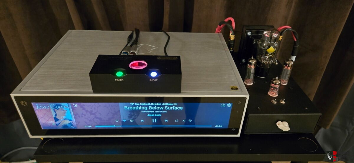 Chord Cutest Dac with IFI power Supply Photo #5976659 - Canuck Audio Mart