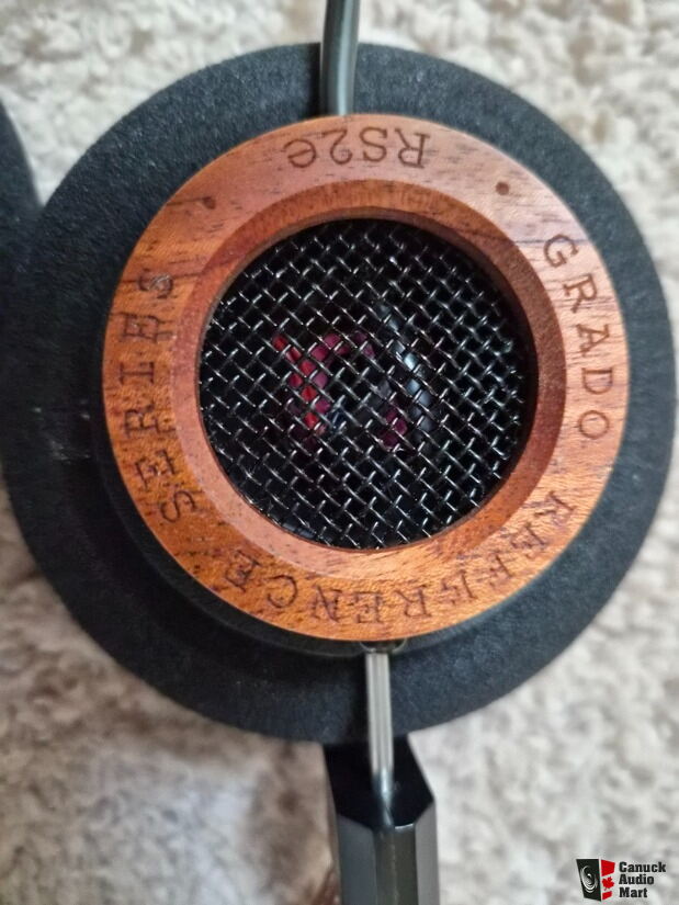 Grado RS2e headphones Photo #5979159 - Canuck Audio Mart